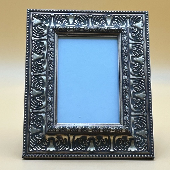 Vintage | Accents | Vintage Gold And Black Ornate Frame With A Velvet ...